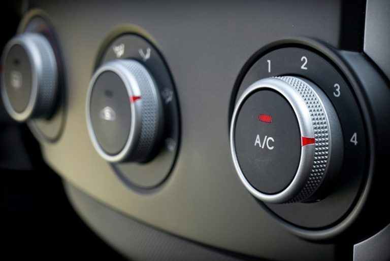 What To Check While Choosing The Car Aircon? - Adore Australia